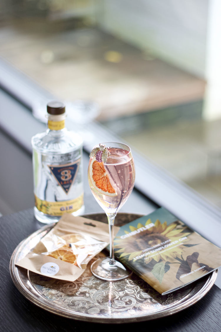 CHAMPAGNE SUPERNOVA - Lemon Sunflower Gin fra Distillery 3 LACS – Ginbutler
